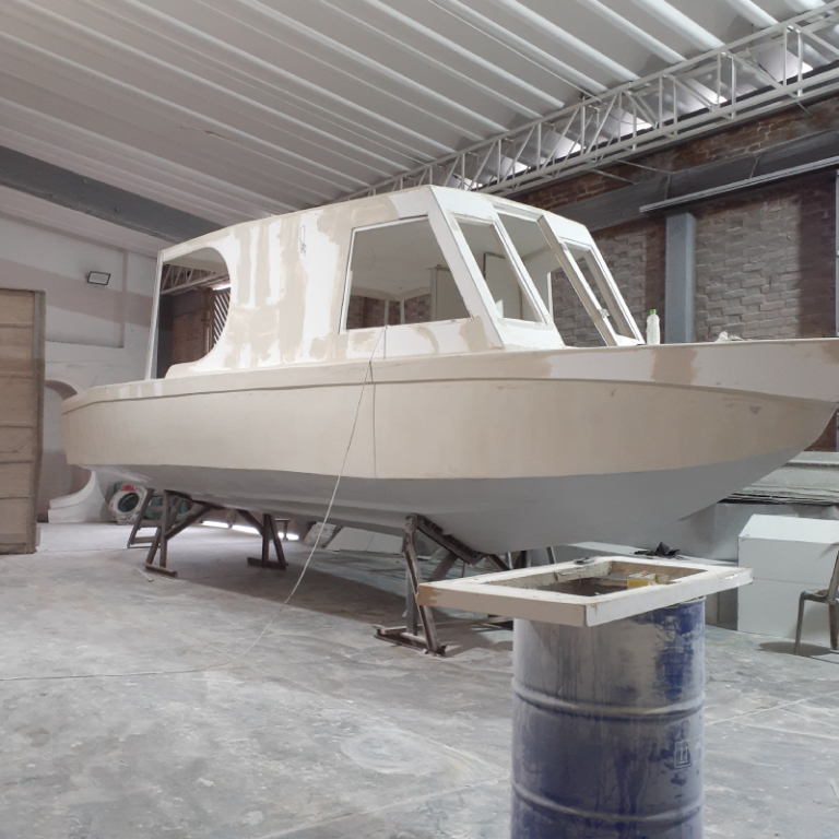 Botes en fibra de vidrio - HL FIBRAS